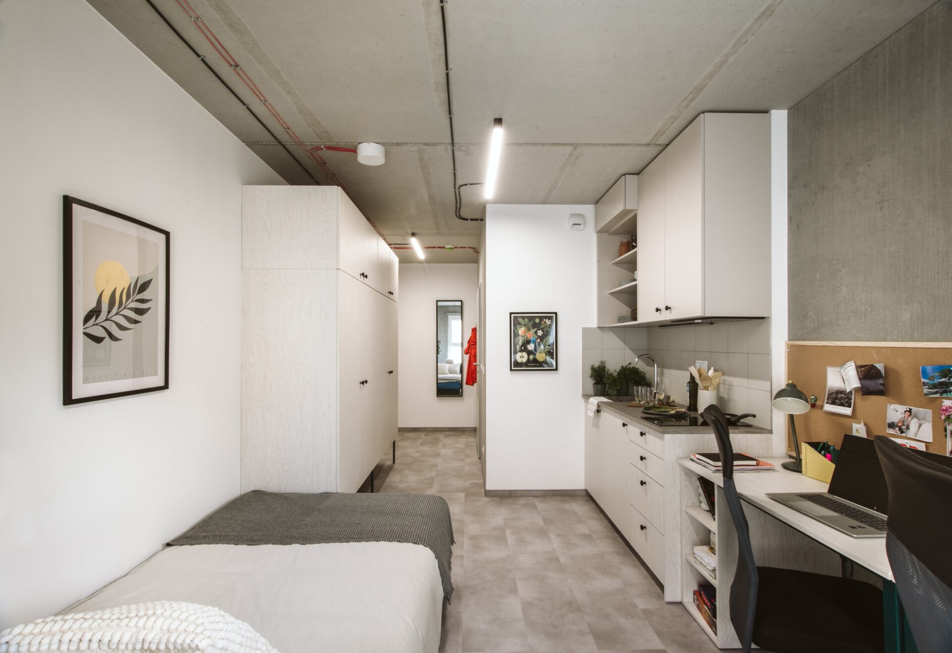 Premium Studio Apartment in Warsaw | SHED Campus Living